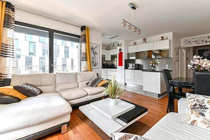 Appartement à vendre - Paris e , Porte de la Villette - 3 pièces - 2 chambres