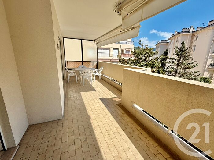 Le Cannet, Bas Cannet : Appartement 3 pièces à vendre