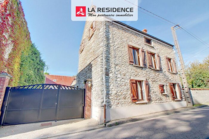Fontenay-Mauvoisin : Maison 9 pièces à vendre