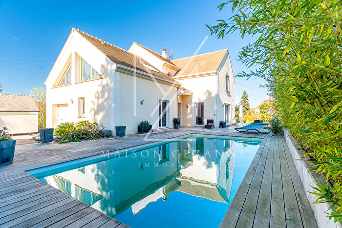 Maison 8 pièces à vendre - Médan