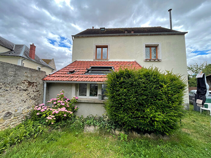 Maison à vendre - Étampes, Centre-Ville - 6 pièces - 4 chambres