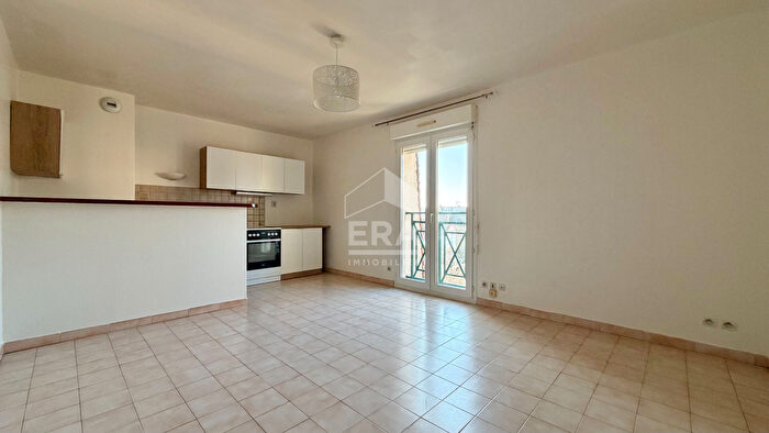 Appartement 2 pièces à Corbeil-Essonnes, Centre-ville, à louer