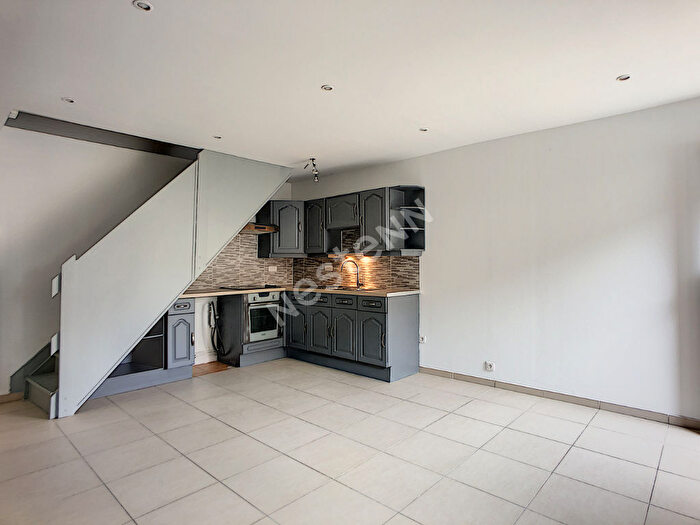 Maison à louer - Leuville-sur-Orge - 2 pièces - 1 chambre