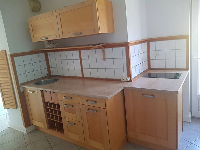 Appartement 1 pièce à louer - Bouvent, Oyonnax