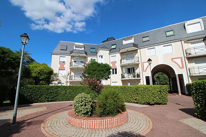 Appartement 4 pièces à Centre Ville, Croissy-sur-Seine, à louer