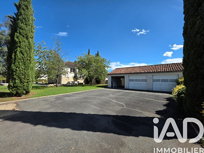 Maison à vendre - Bretenoux - 12 pièces - 6 chambres