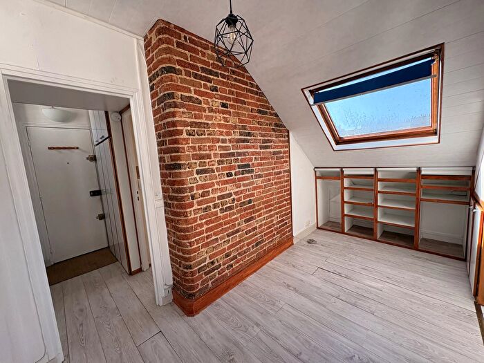 Appartement à vendre - Paris e , Ternes, Maillot - 2 pièces - 1 chambre