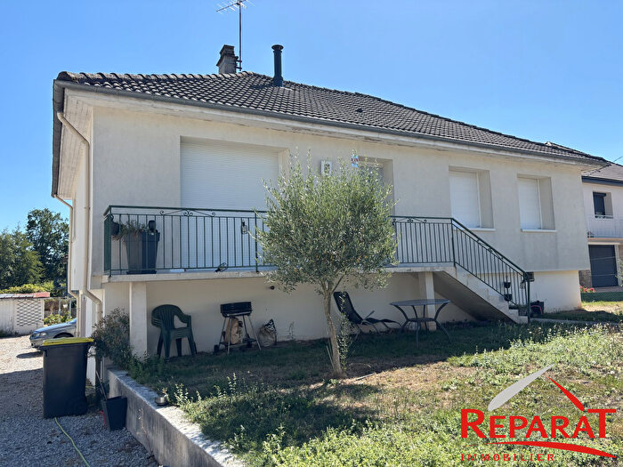 Maison 4 pièces à Objat, à louer