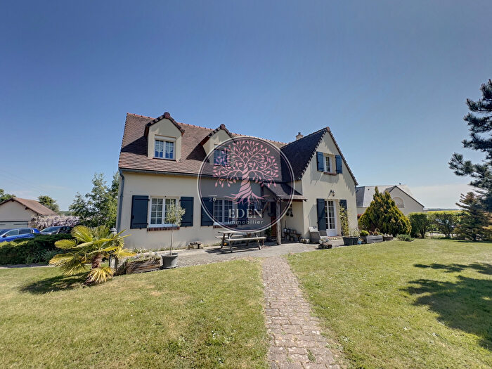 Dreux, Centre-ville : Maison 8 pièces à vendre