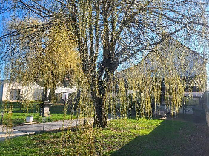 Maison à vendre - Champaubert - 9 pièces - 4 chambres