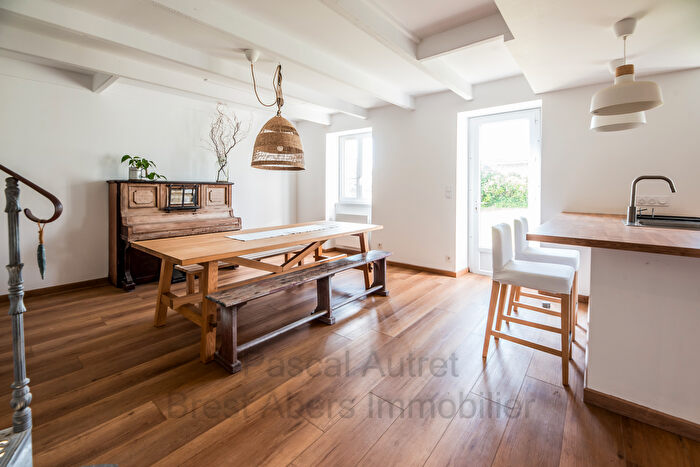 Maison à vendre - Ploudalmézeau - 6 pièces - 4 chambres