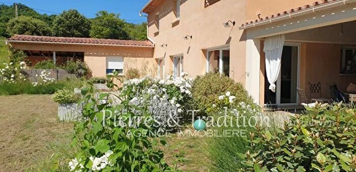 Maison à vendre - Apt - 11 pièces - 8 chambres