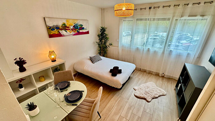 Appartement à louer - Saint-Julien-en-Genevois, La Paguette, Norcier, Therens, Thairy, Crache - 1 pièce