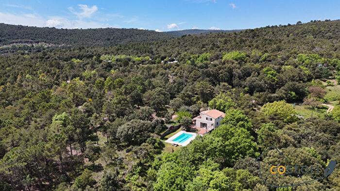 Maison à vendre - Ampus - 4 pièces - 3 chambres