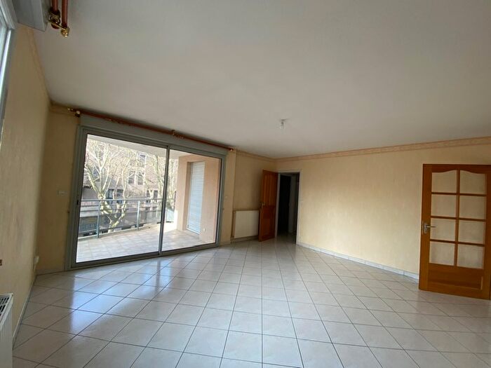 Rodez, Pont Vieil : Appartement 3 pièces à louer