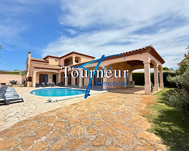 Maison à vendre - Saint-Cyr-sur-Mer, Gare, La Miolane, Bel-Air - 7 pièces - 5 chambres