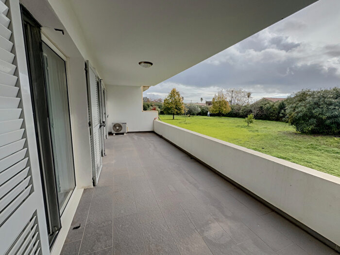 Appartement à vendre - Santa-Lucia-di-Moriani - 2 pièces - 1 chambre