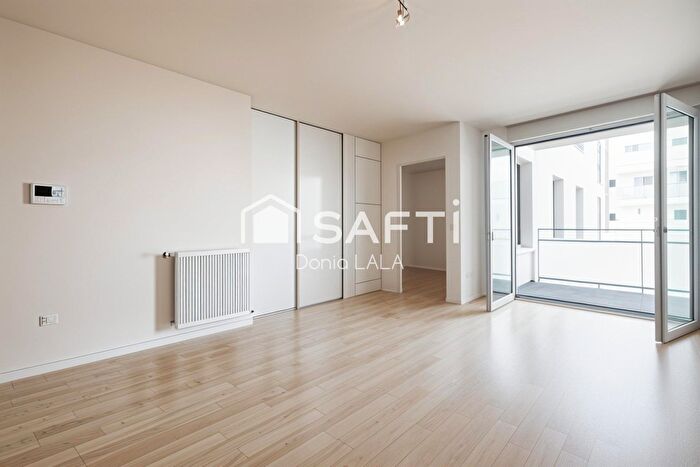 Choisy-le-Roi, Centre-ville, Parc Prairie, Hautes Bornes - Appartement 3 pièces à vendre