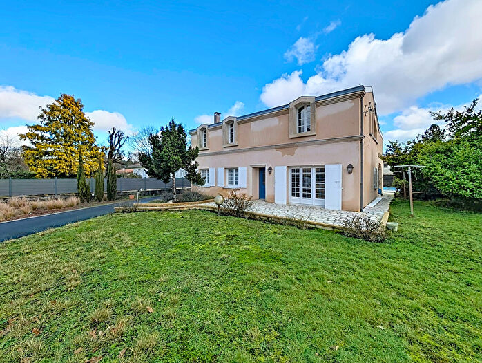 Maison à vendre - Martignas-sur-Jalle - 7 pièces - 4 chambres