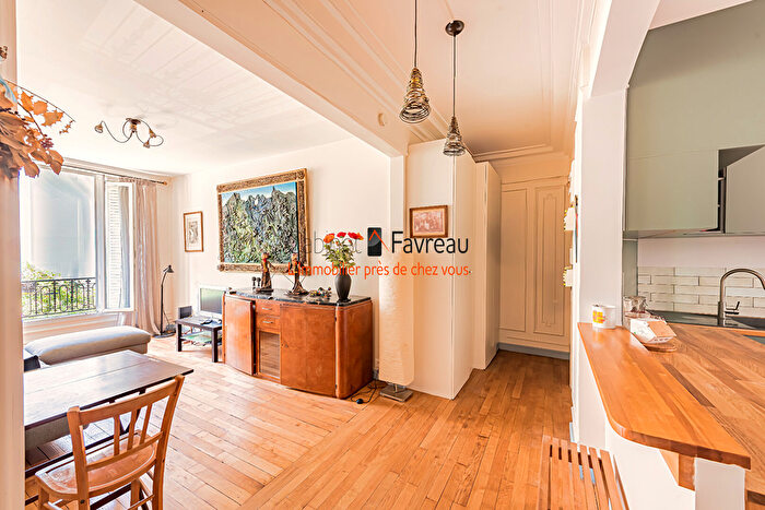 Appartement à vendre - Paris e , Canal Saint-Martin, Jemmapes - 3 pièces - 2 chambres