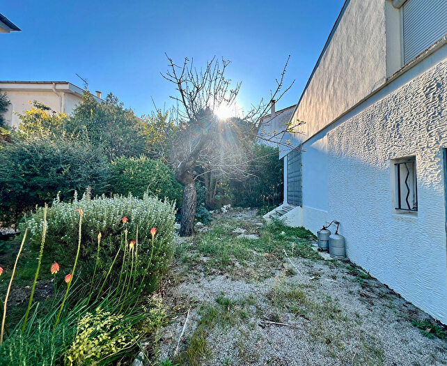 Maison à vendre - Béziers, Champ de Mars - 4 pièces - 3 chambres