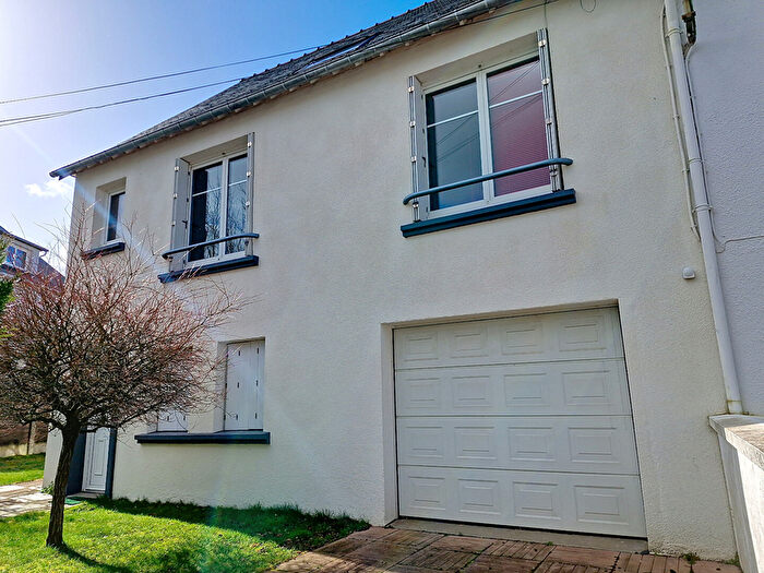 Maison à vendre - Ploërmel - 7 pièces - 4 chambres