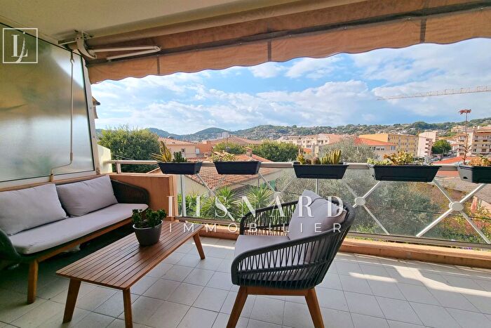 Appartement à vendre - Vallauris, Les Mauruches - 3 pièces - 2 chambres