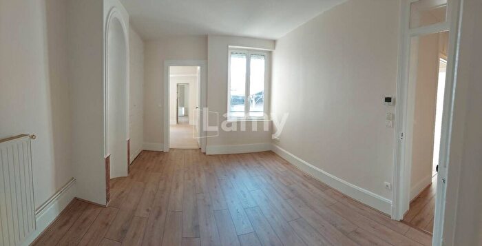 Appartement à louer - Saint Pierre-René II, Nancy - 5 pièces - 3 chambres