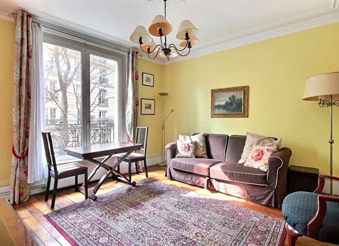 Appartement à louer - Grandes Carrières-Clichy, Paris ème arrondissement - 1 pièce