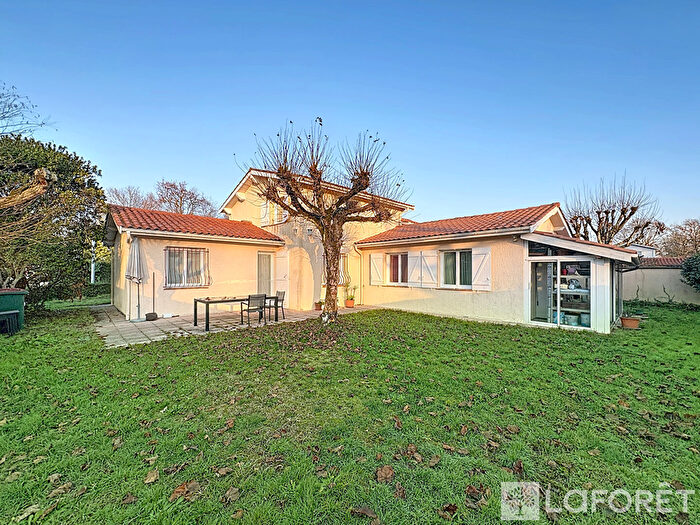 Maison à vendre - Pessac, Cap de Bos - 6 pièces - 4 chambres