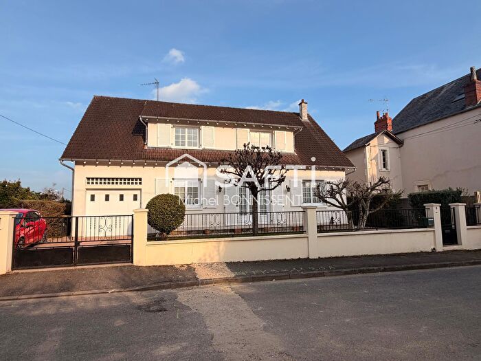 Maison à vendre - Bourges, Centre-ville, Charlet, Lahitolle, Pignoux, Sembat - 6 pièces - 4 chambres