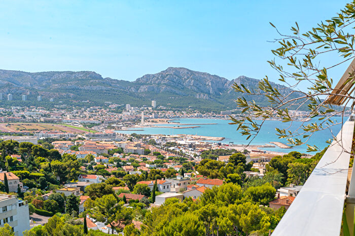 Marseille 8ème, Perier : Appartement 5 pièces à vendre