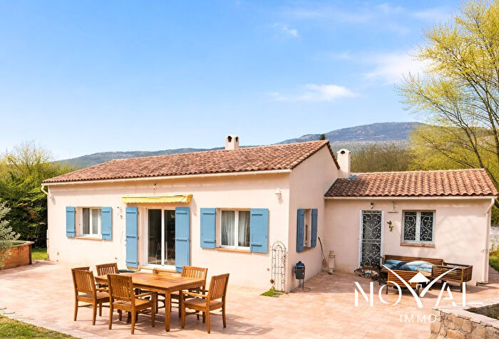 Maison 4 pièces à Saint-Vallier-de-Thiey, à vendre