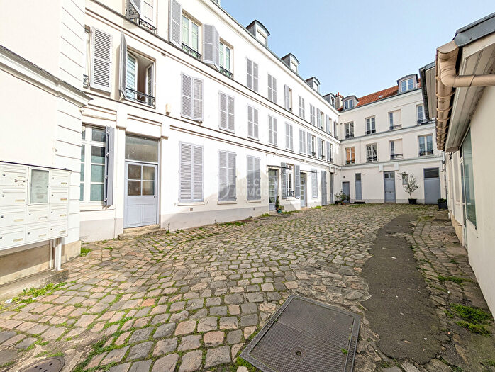 Appartement à vendre - Le Chesnay, Saint-Antoine de Padoue - 1 pièce