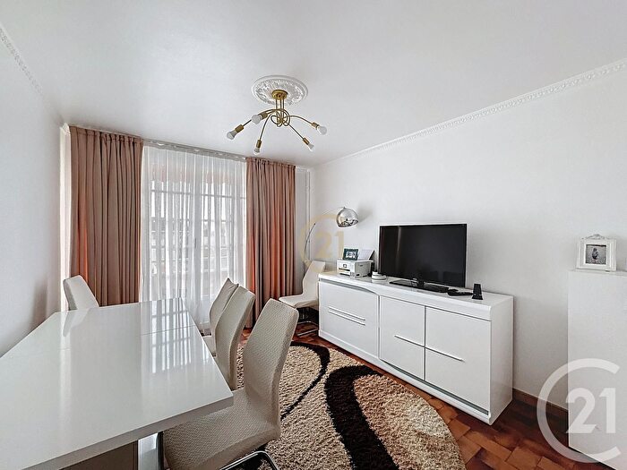 Appartement à vendre - Drancy, Le Petit Drancy - 2 pièces - 1 chambre