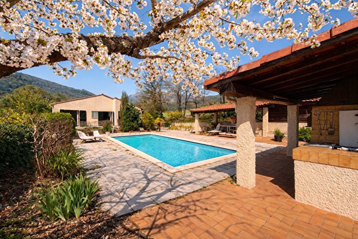 Maison à vendre - Corsavy - 5 pièces - 4 chambres