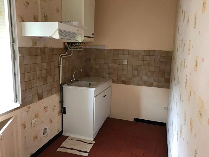 Maison à louer - Gourdon - 3 pièces - 2 chambres