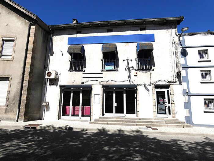 Maison 10 pièces à Le Cheylard, à vendre