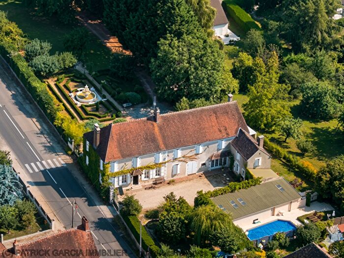 Maison à vendre - Montigny-la-Resle - 11 pièces - 8 chambres