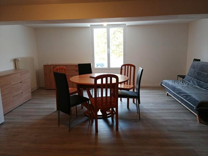 Varennes-sur-Loire - Appartement 3 pièces à louer