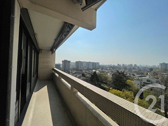 Appartement 5 pièces à louer - Villejuif