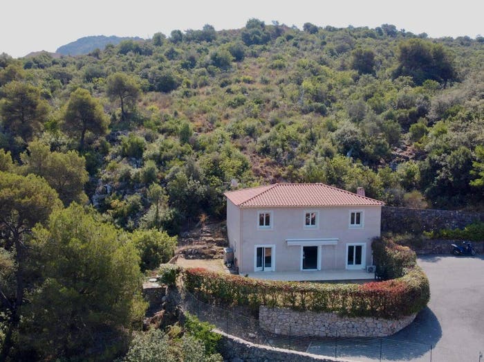Maison 5 pièces à La Turbie, à louer