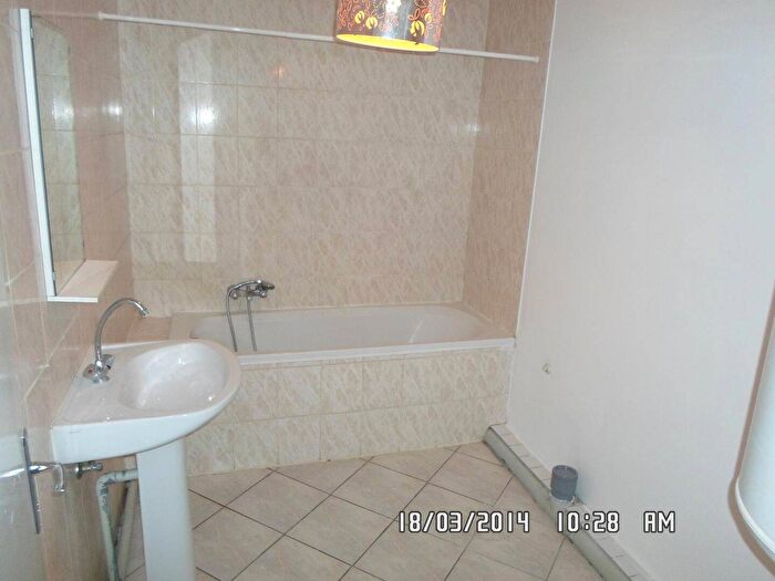 Appartement à louer - Thionville - 3 pièces - 2 chambres