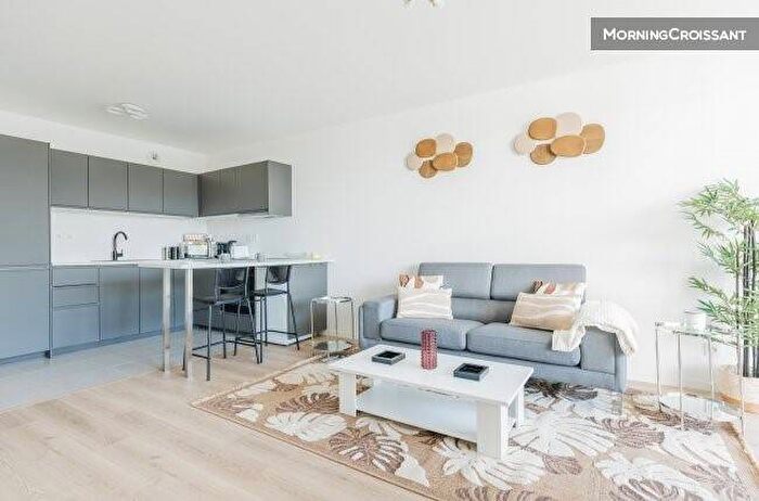 Appartement à louer - Petit Colombes-Charles de Gaulle - 4 pièces - 3 chambres