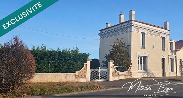 Maison à vendre - Issoire, Centre-ville, Barrière - 5 pièces - 3 chambres