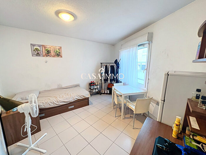 Appartement 1 pièce à Toulon, Aguillon, à vendre