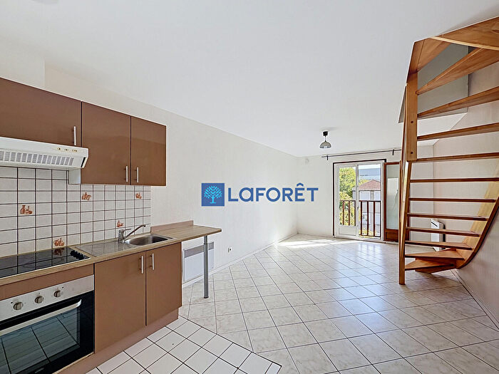 Longjumeau, Gare, Marché : Appartement 2 pièces à vendre