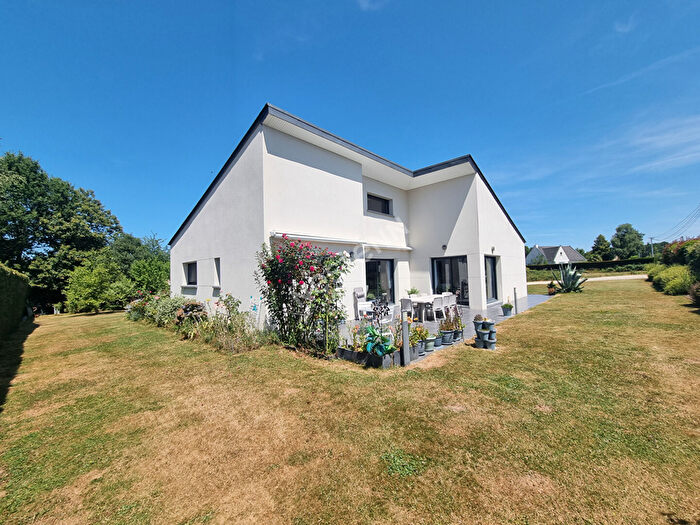 Chasné-sur-Illet - Maison 6 pièces à vendre