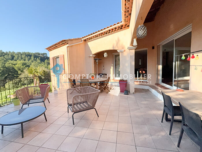 Maison à vendre - Saint-Mitre-les-Remparts - 5 pièces - 4 chambres