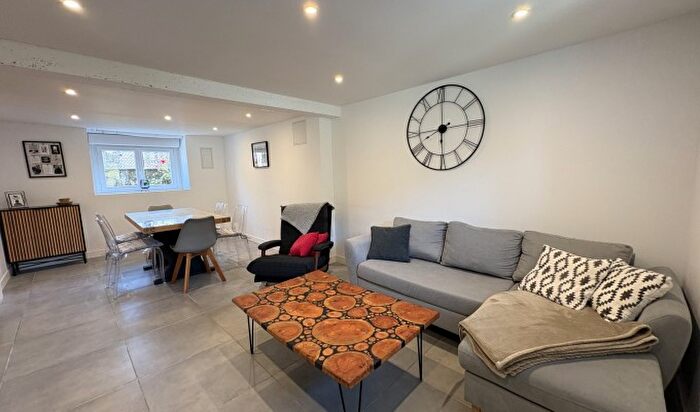 Appartement 8 pièces à Quimper, à louer